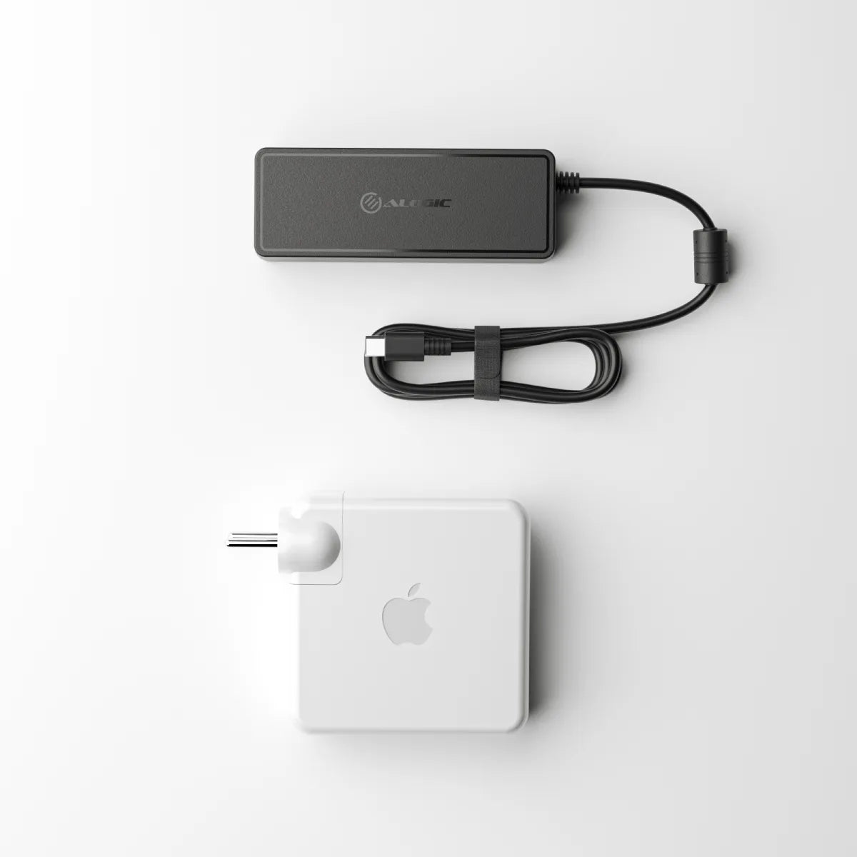 DV4 Universal Quad Display Docking Station with 100W Power Delivery